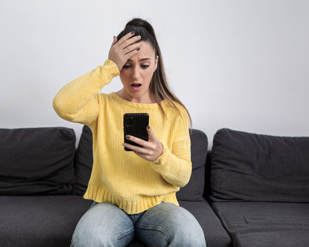 ‘Oops – Wrong Number’ Text Scams Often Seem Harmless at First